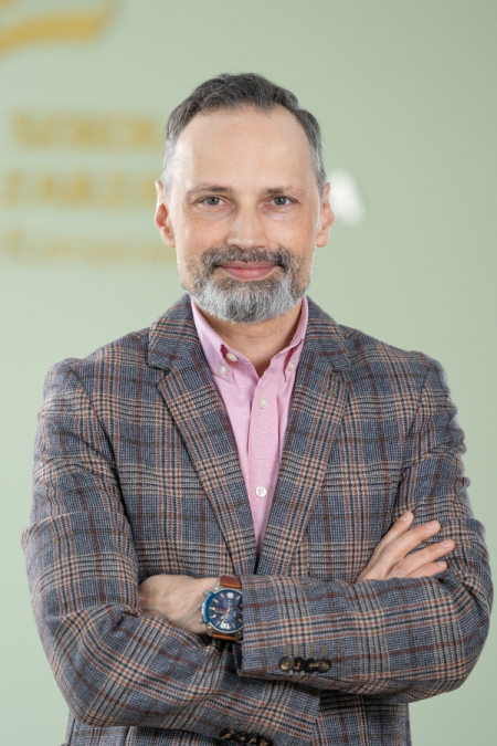 Zmiana na stanowisku rektora WSIiZ. Prof. Andrzej Rozmus odwołany, nową ...